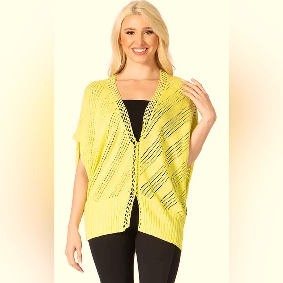 Vertigo Paris | Sweaters | Vertigo Paris Pointelle Knit Short Sleeve ...